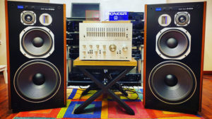 How to Connect Center Speaker to Stereo Amplifier - TechyConcepts