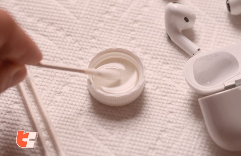 Airpod Pro Static Noise in One Ear?- Easy Fix - TechyConcepts